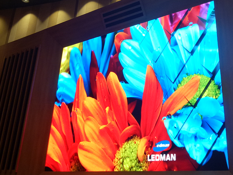 Exhibition hall - LEDMAN